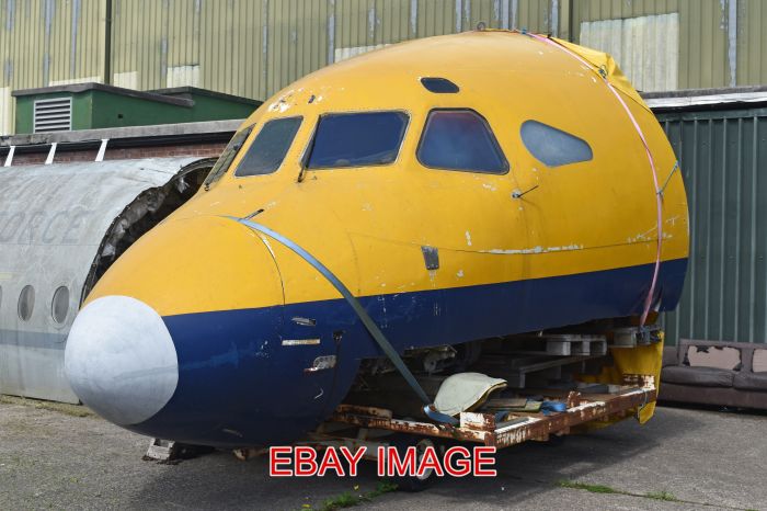 PHOTO AEROPLANE COCKPIT OF HAWKER SIDDELEY TRIDENT 2E [G-AVFM] C/N 2152 ...